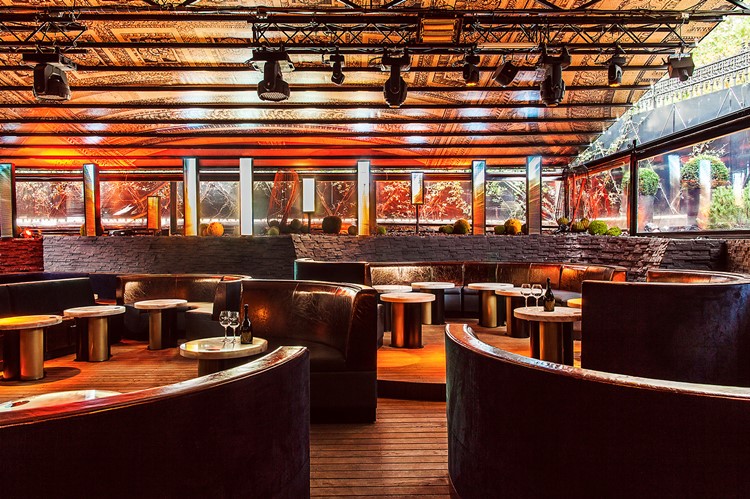 L'Arc Paris guest list & table bookings