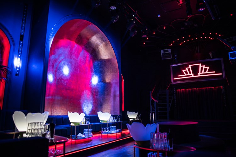 Reign Showclub London guest list & table bookings